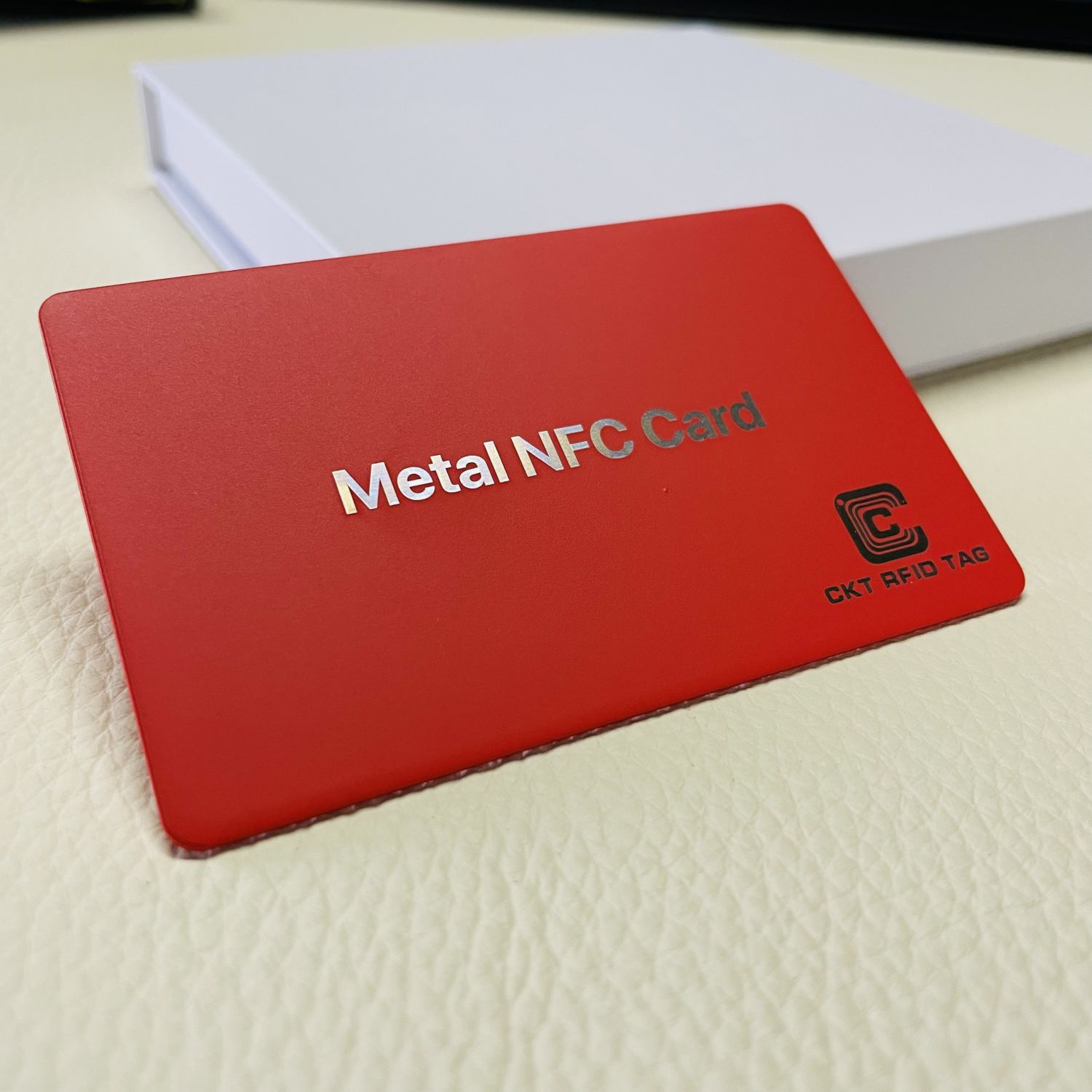Red Metal NFC Card - Ckt